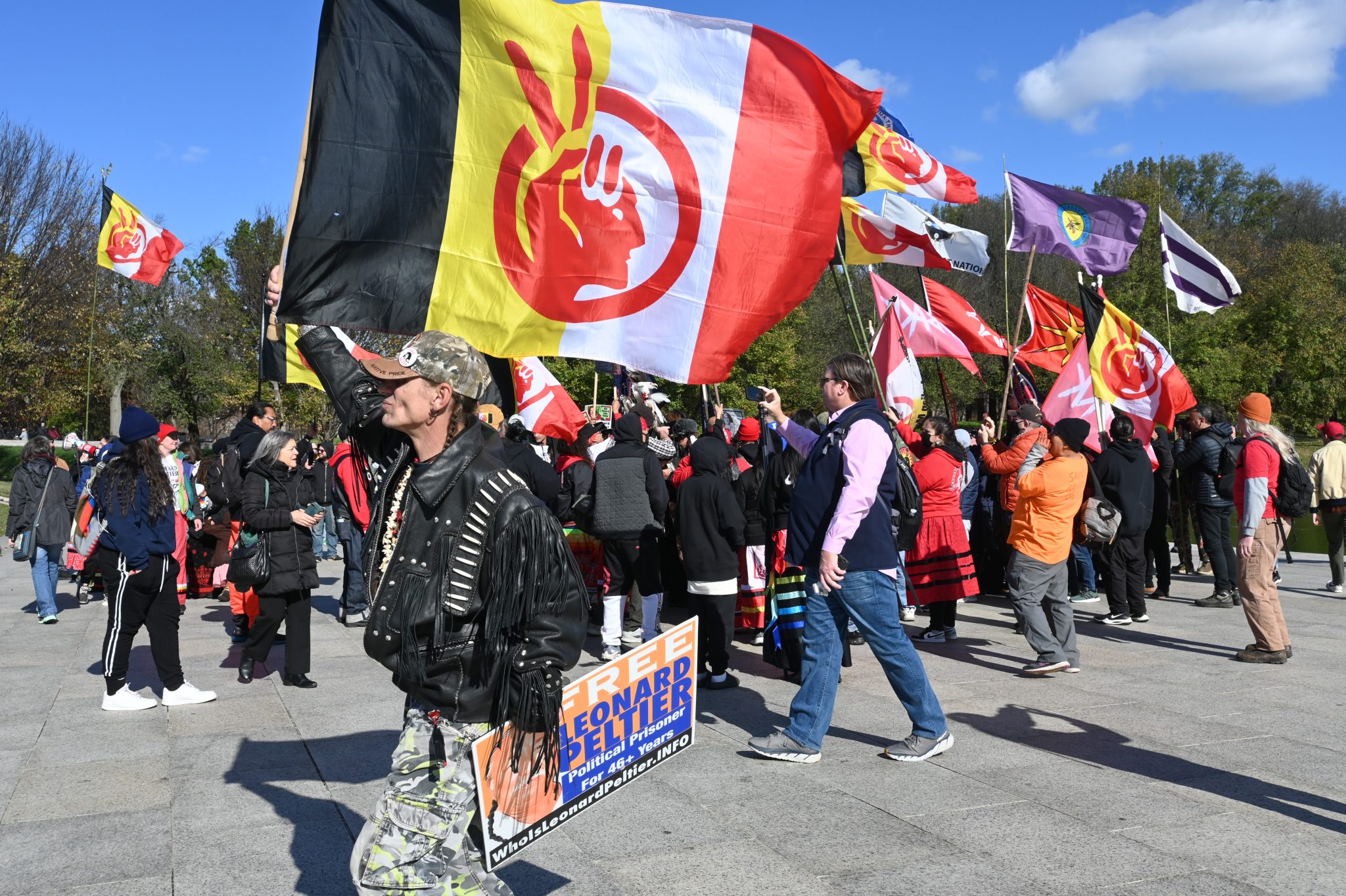 After 1,103 miles, Leonard Peltier Walk to Justice culminates in ...